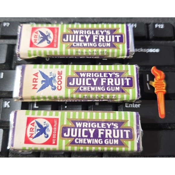 Wrigley's | Kitchen | Wwii Era Wrigleys Juicy Fruit Chewing Gum 3 ...